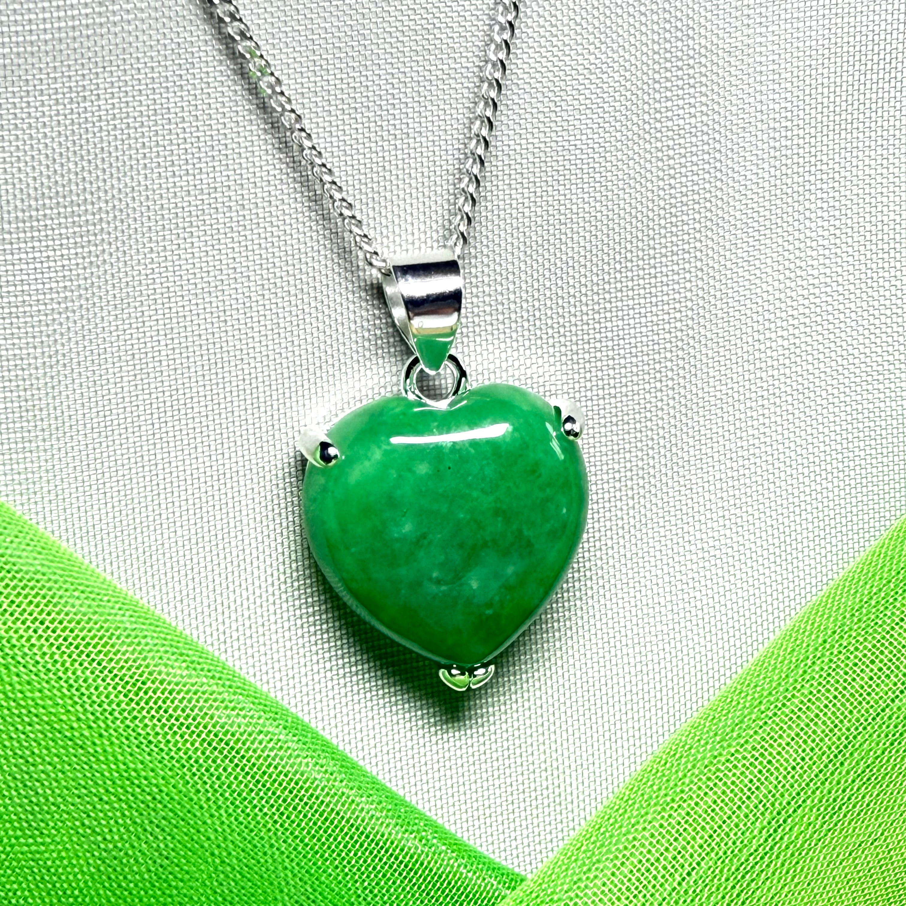 A really stunning pendant real green jade necklace heart shaped sterli ...